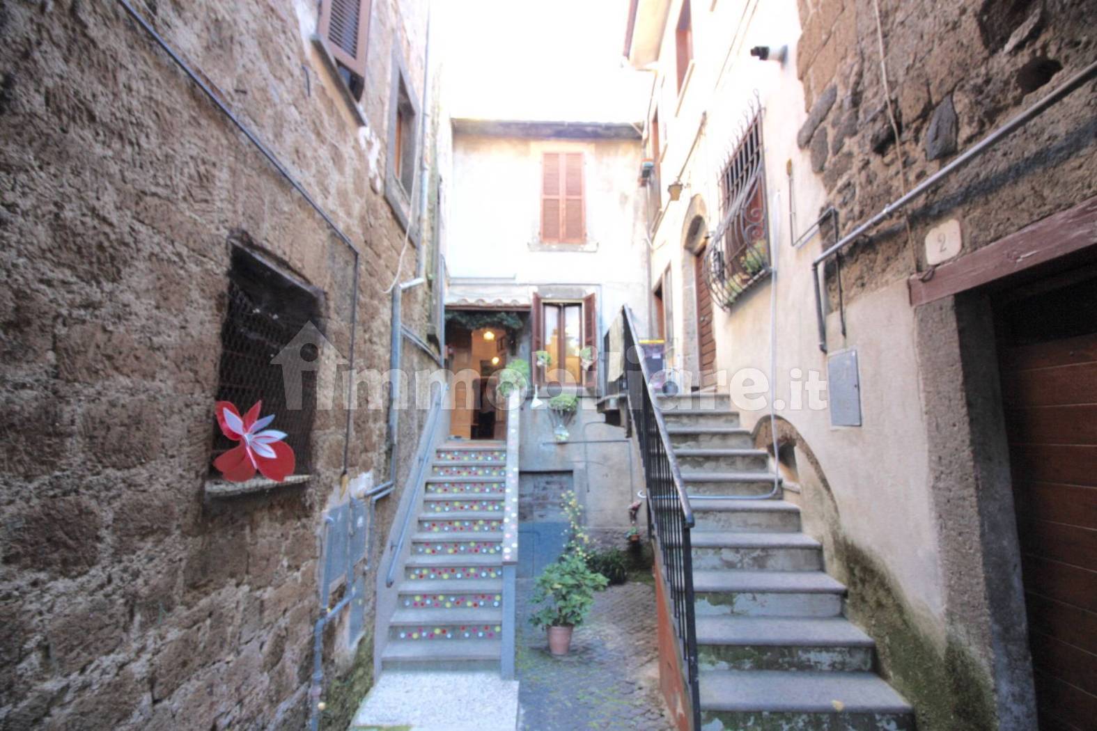 Appartamento vicolo del sasso, Centro, Vetralla