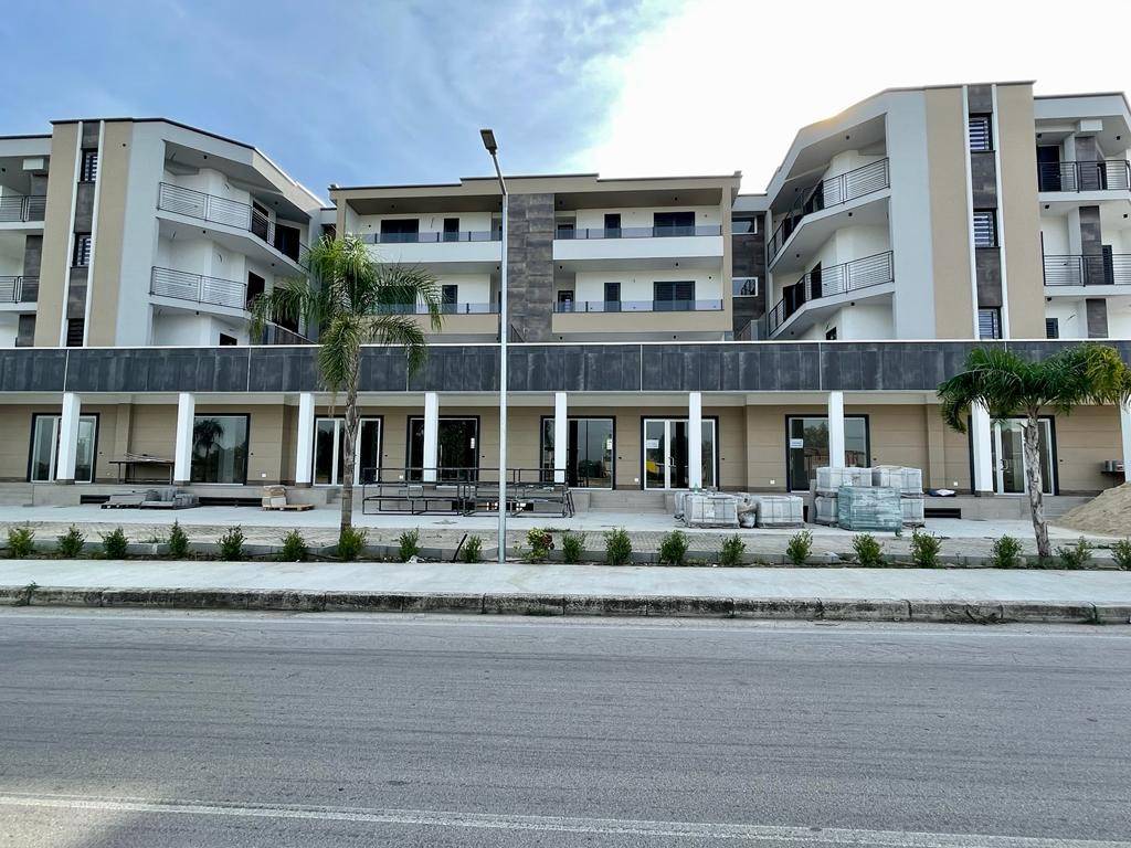 Quadrilocale via Carlo Pezone 11, Parete