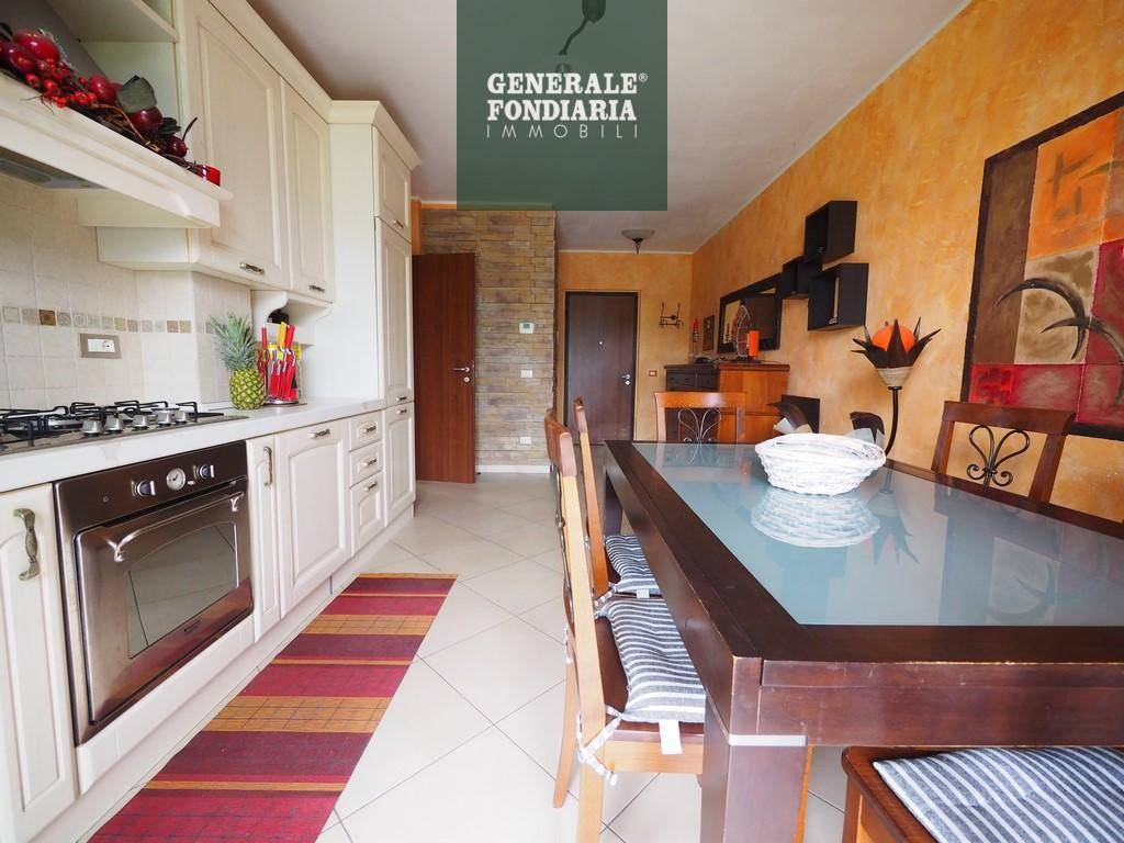 Quadrilocale via Aldo Moro 11B, Follo