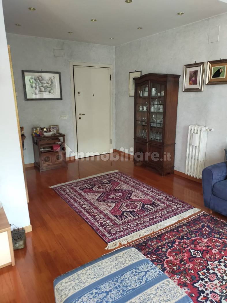 Appartamento via Erbosa 19, Giotto, Arezzo