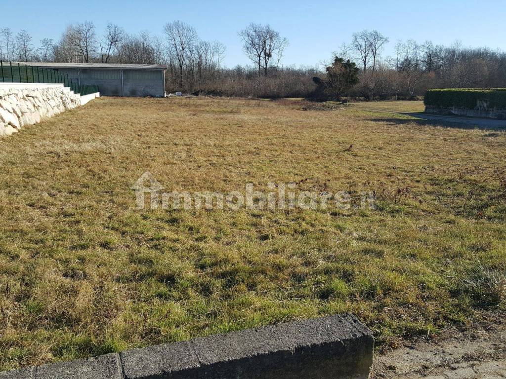 Terreno edificabile via Roma 44, Lozzolo, rif. 99054794 - Immobiliare.it