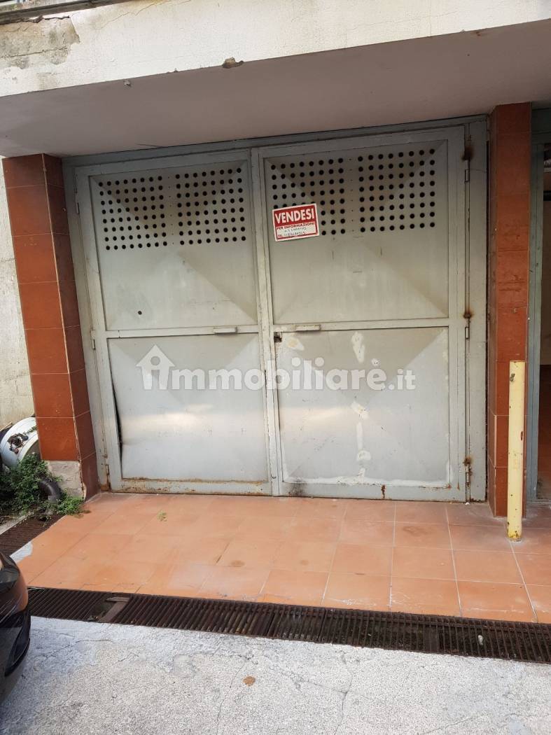 Garage - Box in Vendita