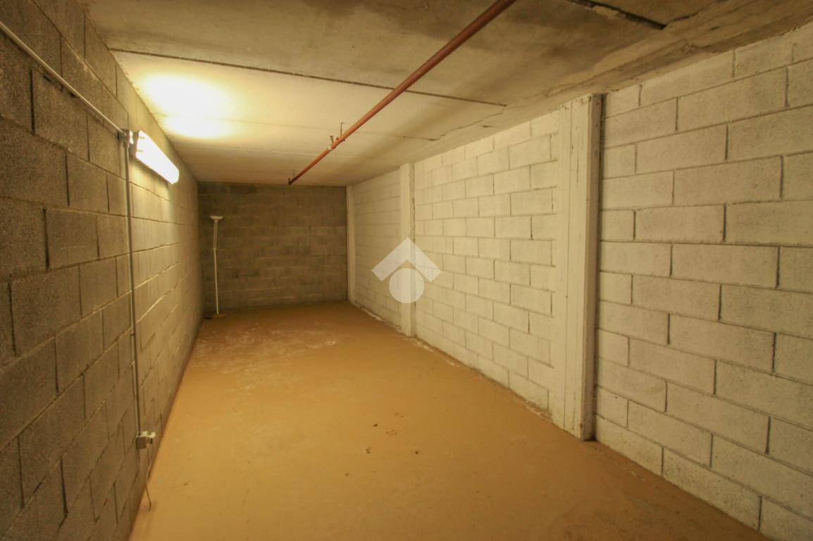 Garage - Box in Vendita