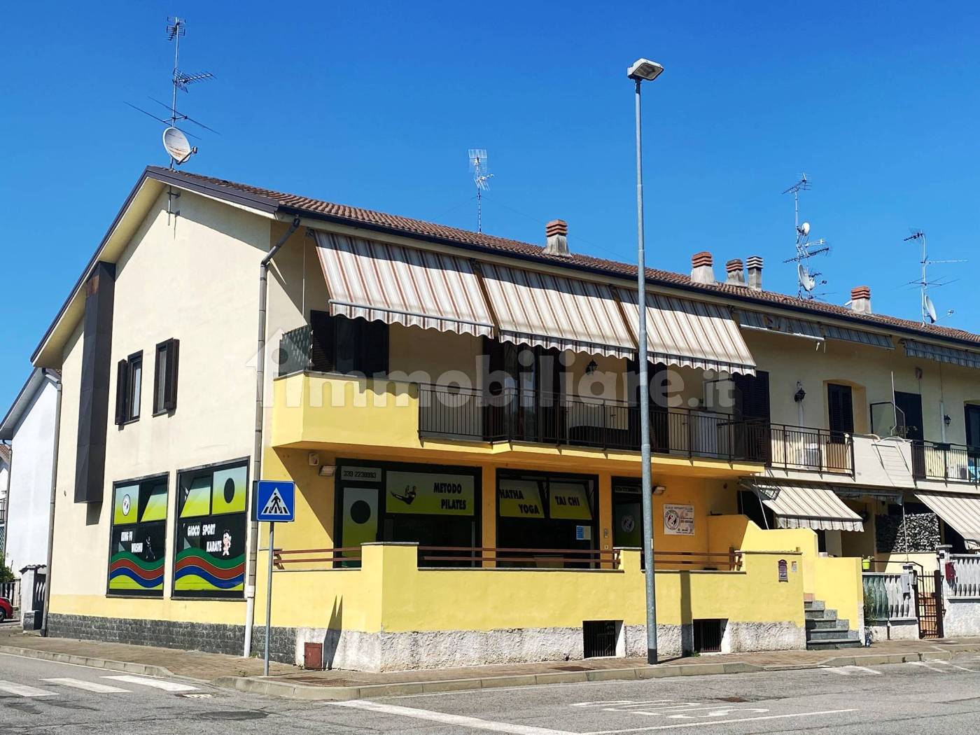 Locale commerciale in Vendita