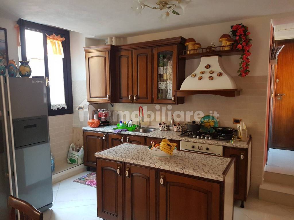 Vendita Appartamento Borgomanero. Trilocale in corso Roma. Ottimo stato ...