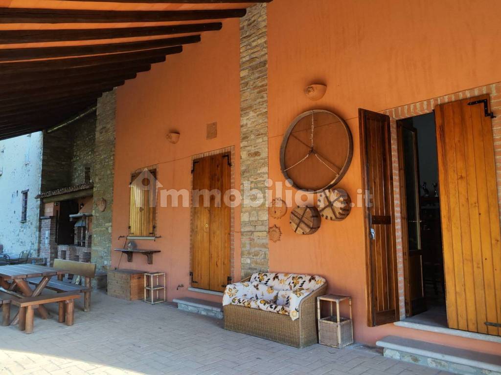 Vendita Sasso in roma Bettola. Ottimo stato, posto auto, 400 m², rif ...