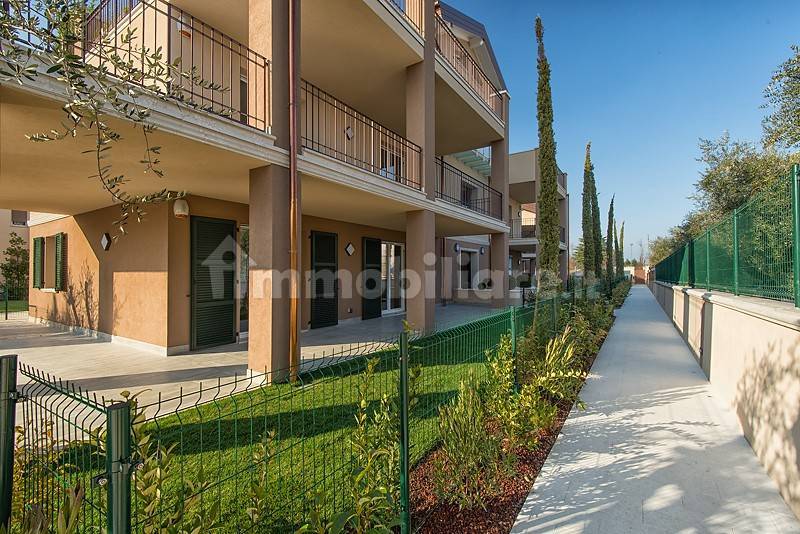 Vendita Appartamento Desenzano del Garda. Trilocale in via Don Zamboni ...