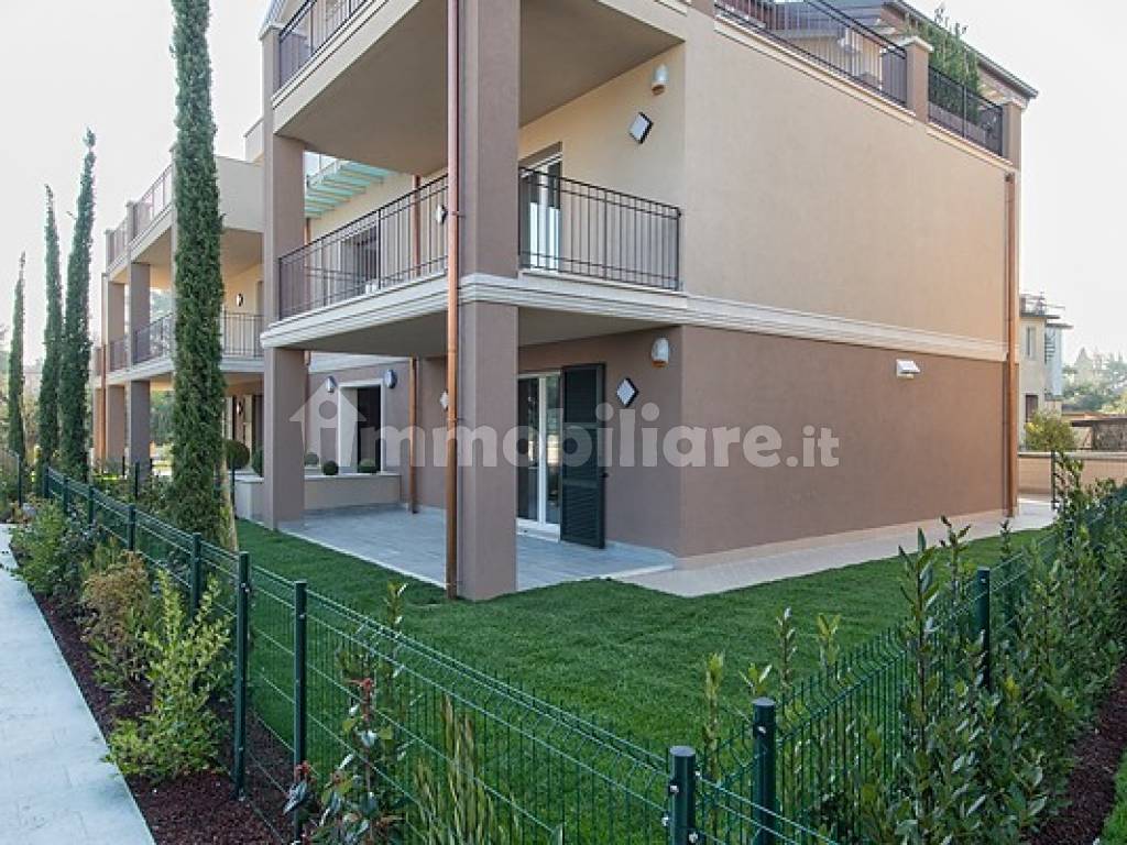 Vendita Appartamento Desenzano del Garda. Trilocale in via Don Zamboni ...