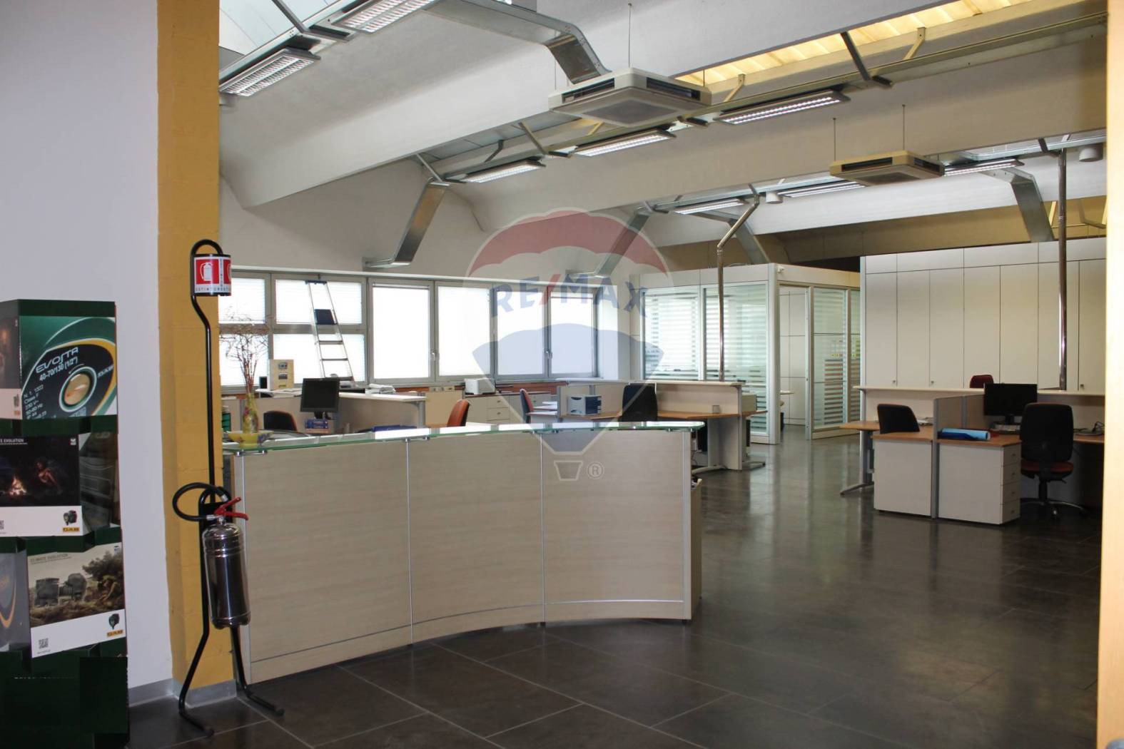 Locale commerciale in Vendita