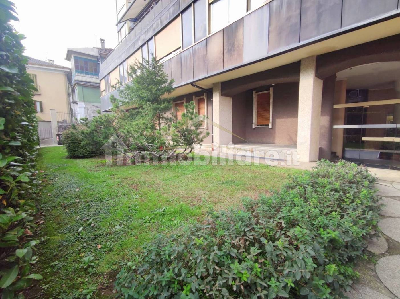 Trilocale via Sorelle Calderini 1, Centro, Borgosesia