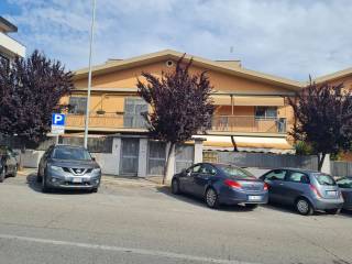 Case in vendita in Via Mario Calo', Ciampino - Immobiliare.it