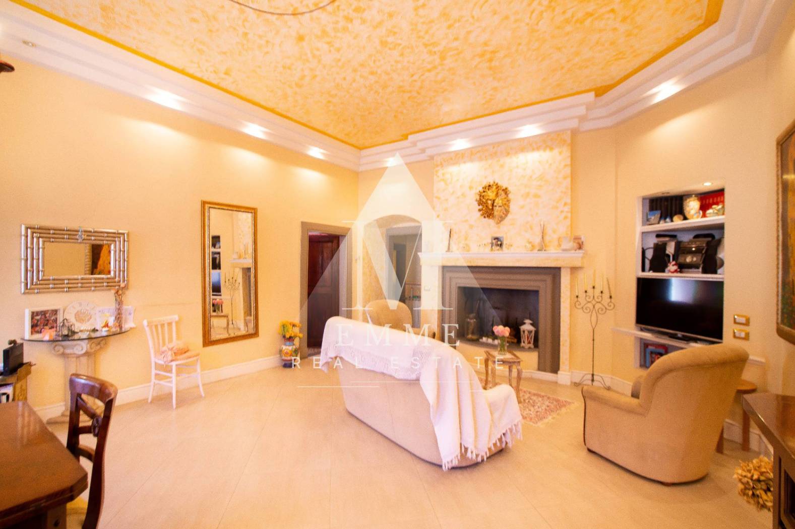 Quadrilocale via Dante Alighieri, Signa