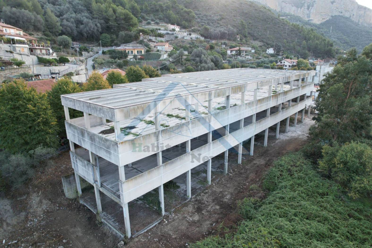 Capannone in Vendita