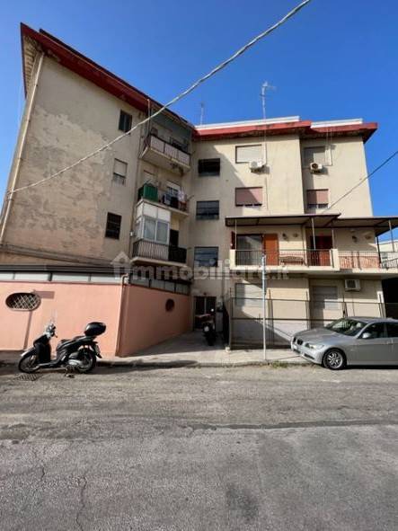 Bilocale via 38 B, Gazzi, Messina