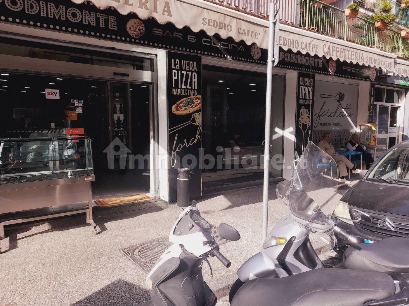 Locale commerciale in Vendita