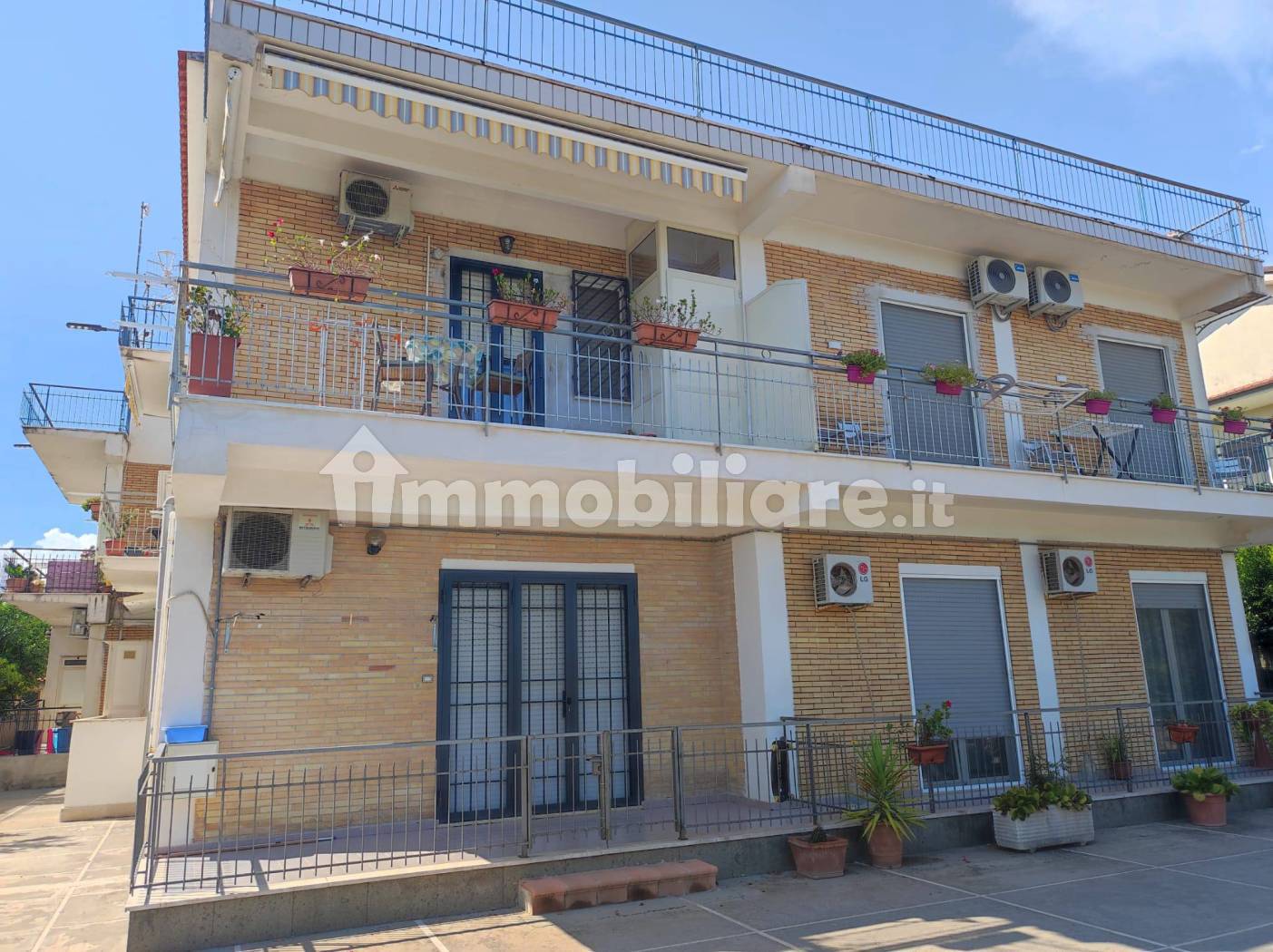 Appartamento viale Pietro Fedele, Centro, Minturno