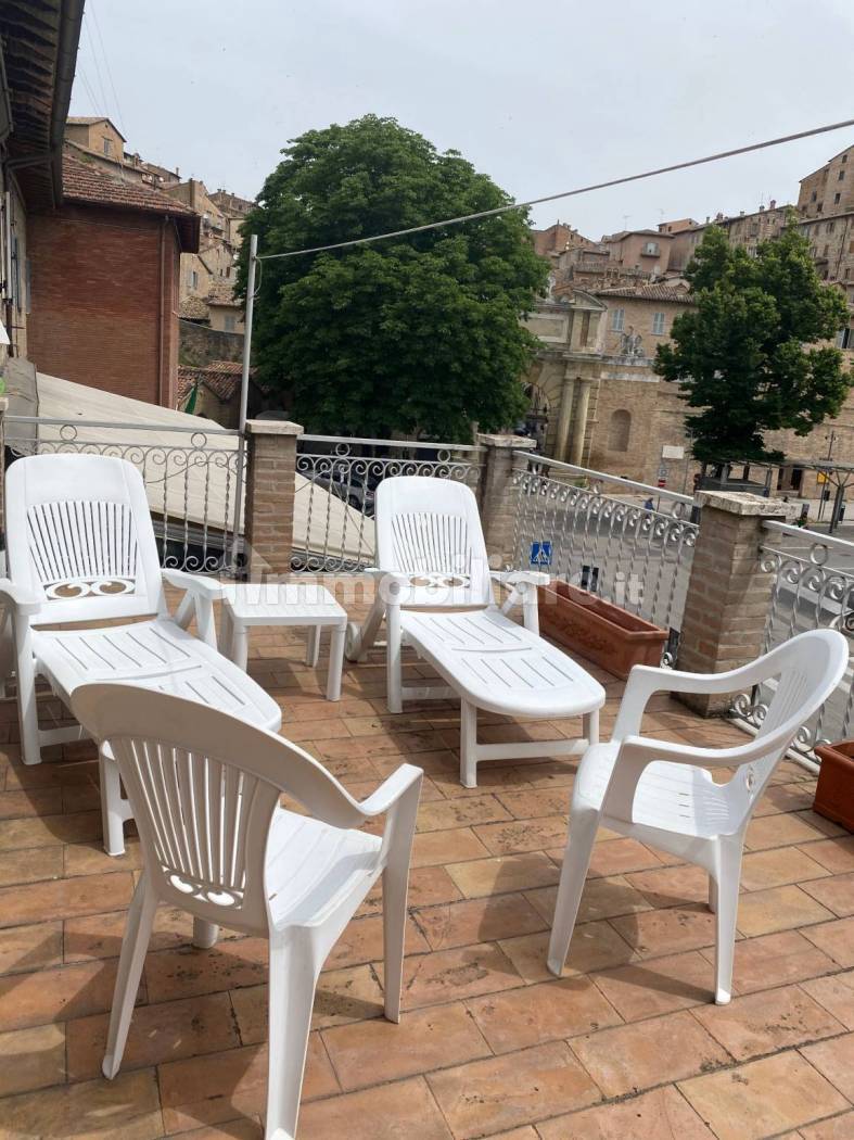 Appartamento Borgo Mercatale 23, Centro, Urbino