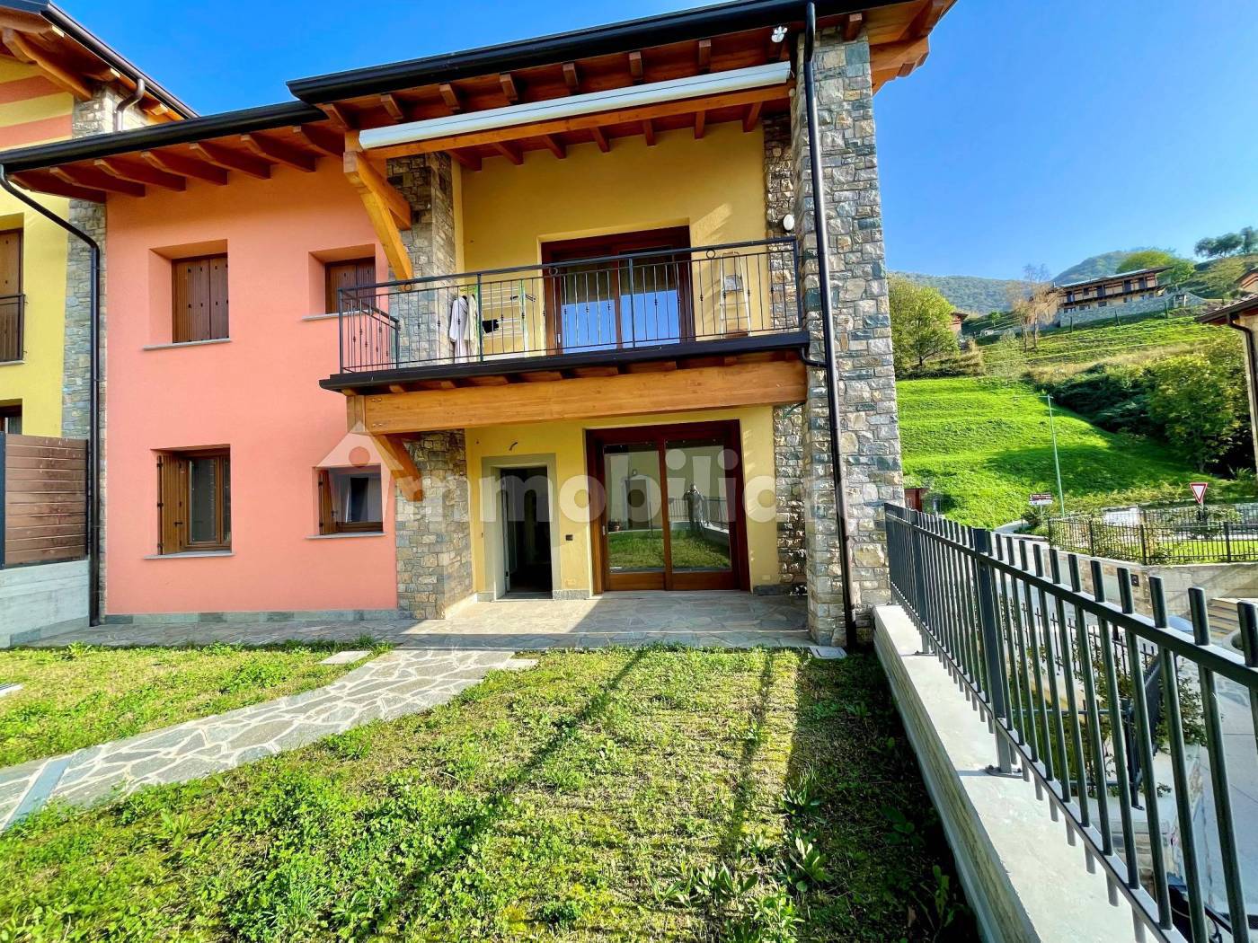 Trilocale via Mandamentale, Centro, Calolziocorte