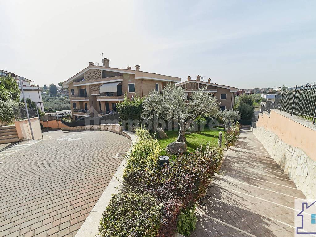 Vendita Appartamento Roma. Bilocale in via del Fosso di Sant'Andrea 191 ...