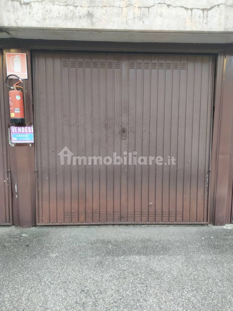 Garage - Box in Vendita