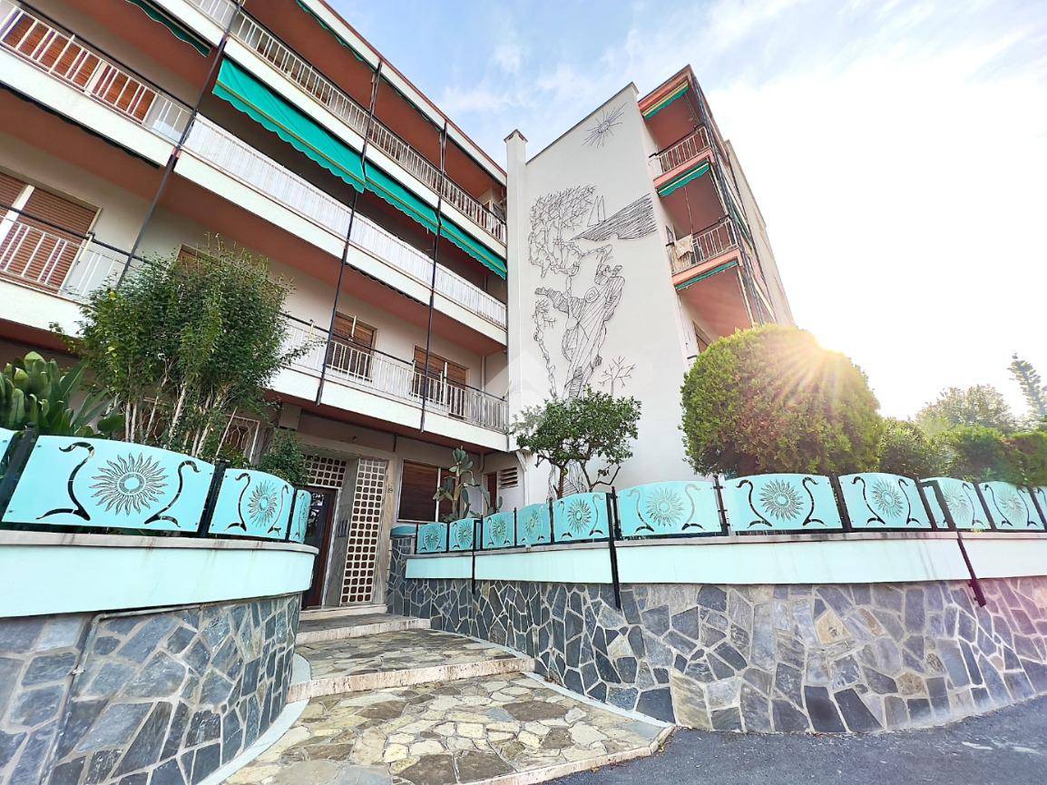 Trilocale via delle Rose 19, Ospedaletti