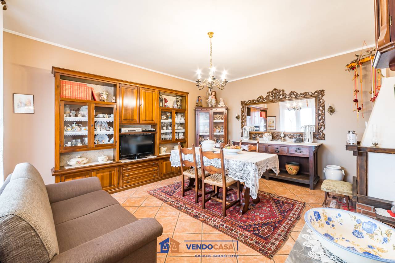 Quadrilocale via Giovanni Giolitti 10, Centro, Narzole