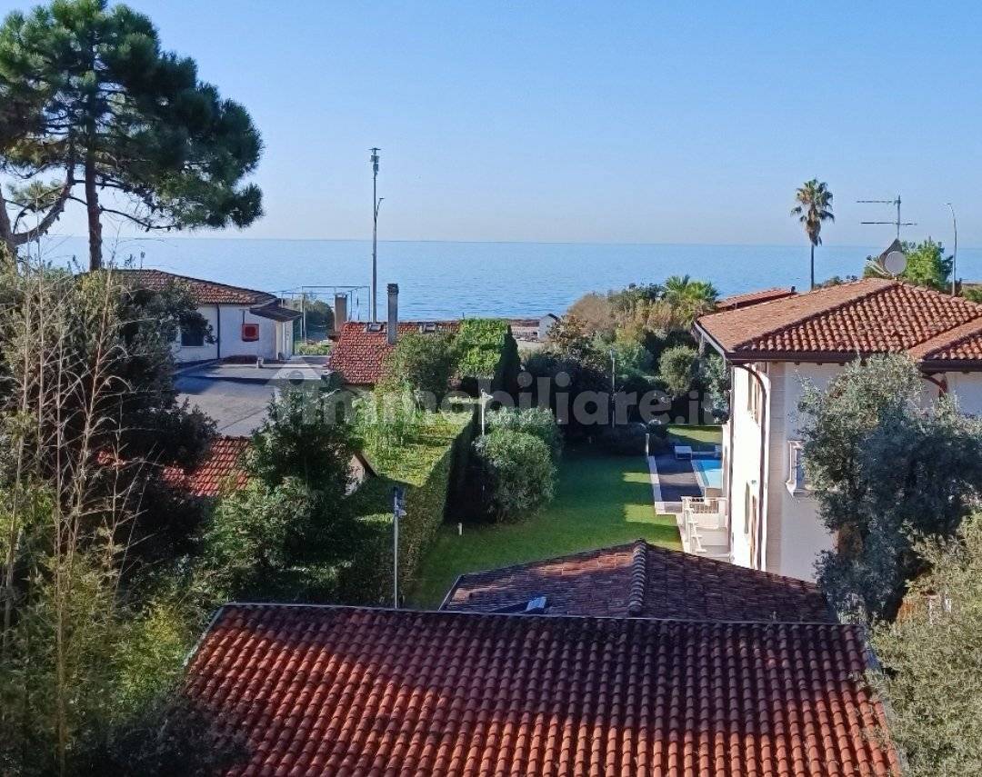 Appartamento via Lungomare di Levante 80, Ronchi - Poveromo, Massa