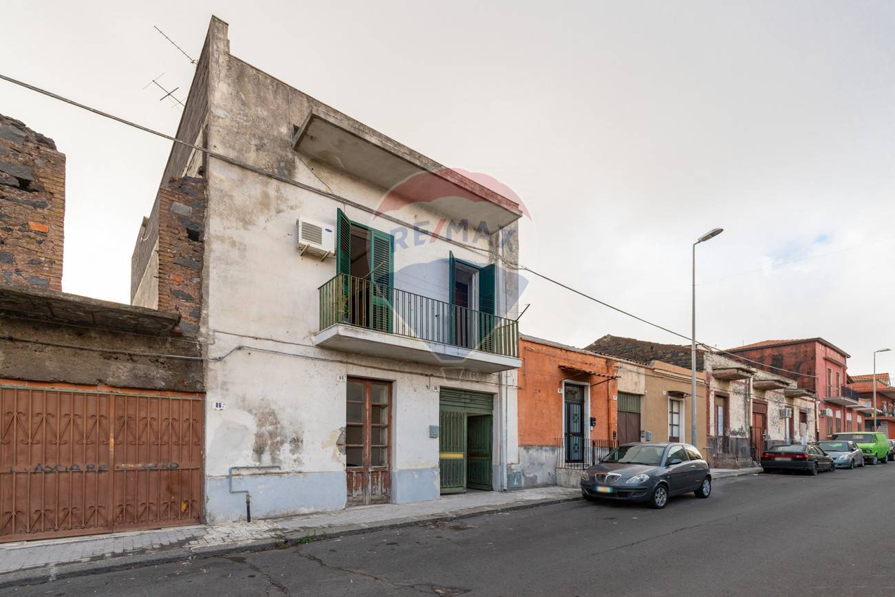 Appartamento via Faraci 86, Picanello, Catania