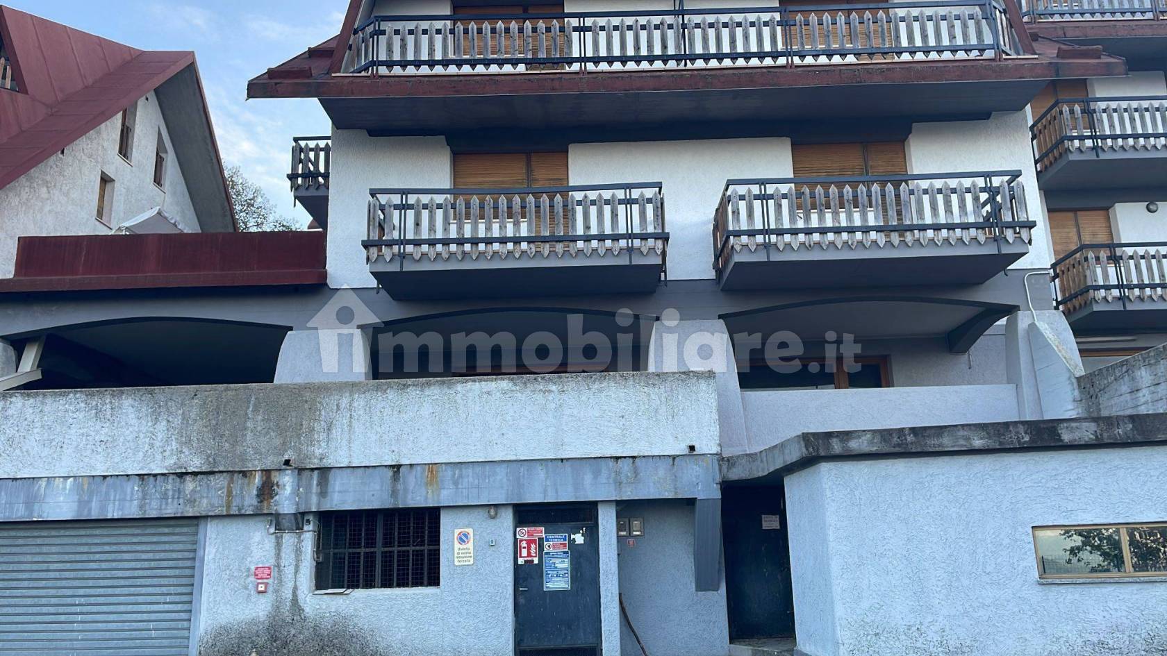 Appartamento via San Grato, Centro, Viola