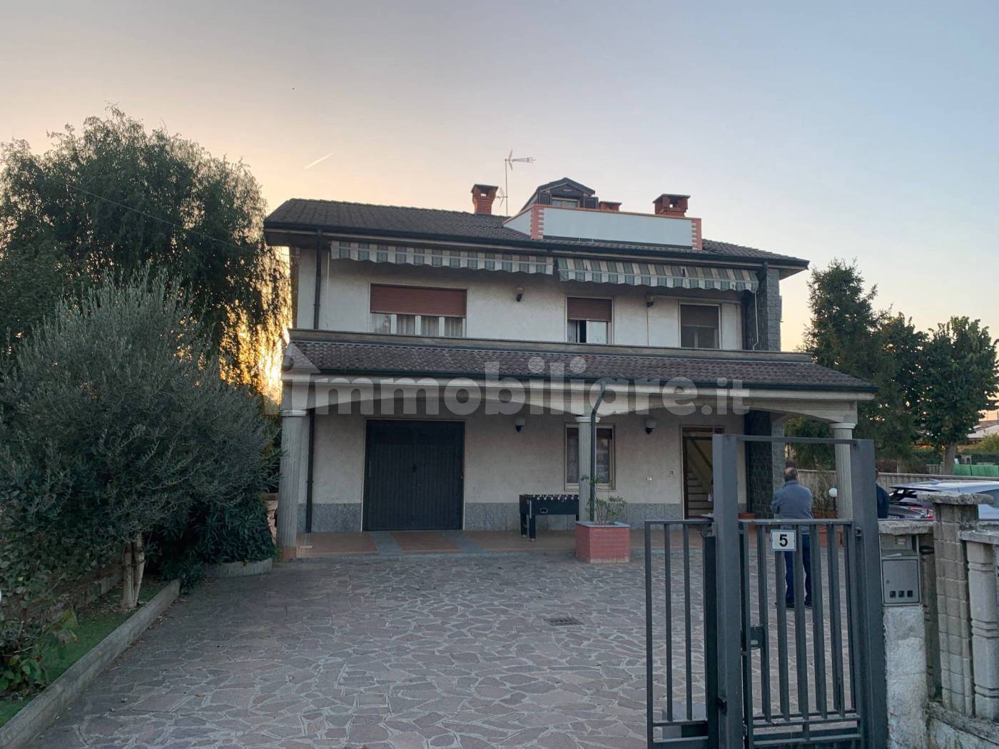 Appartamento via Case Nuove, Copiano