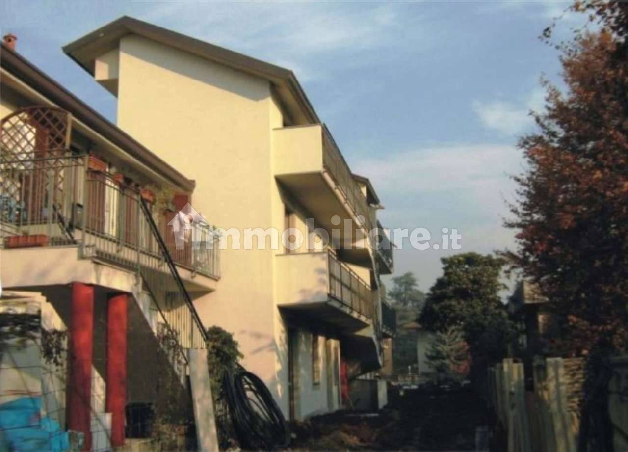 Trilocale via Cesare Battisti, Centro, Mariano Comense