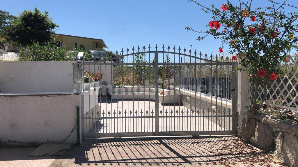 Trilocale Località La Brace, Briatico