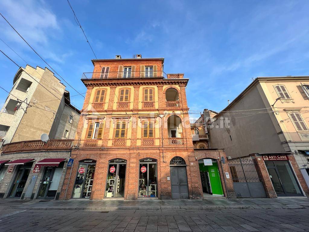 Quadrilocale corso Vittorio Alfieri 475, Centro Storico, Asti