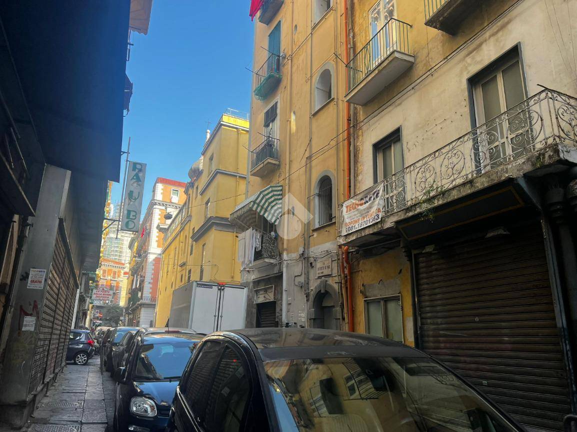 Locale commerciale in Vendita