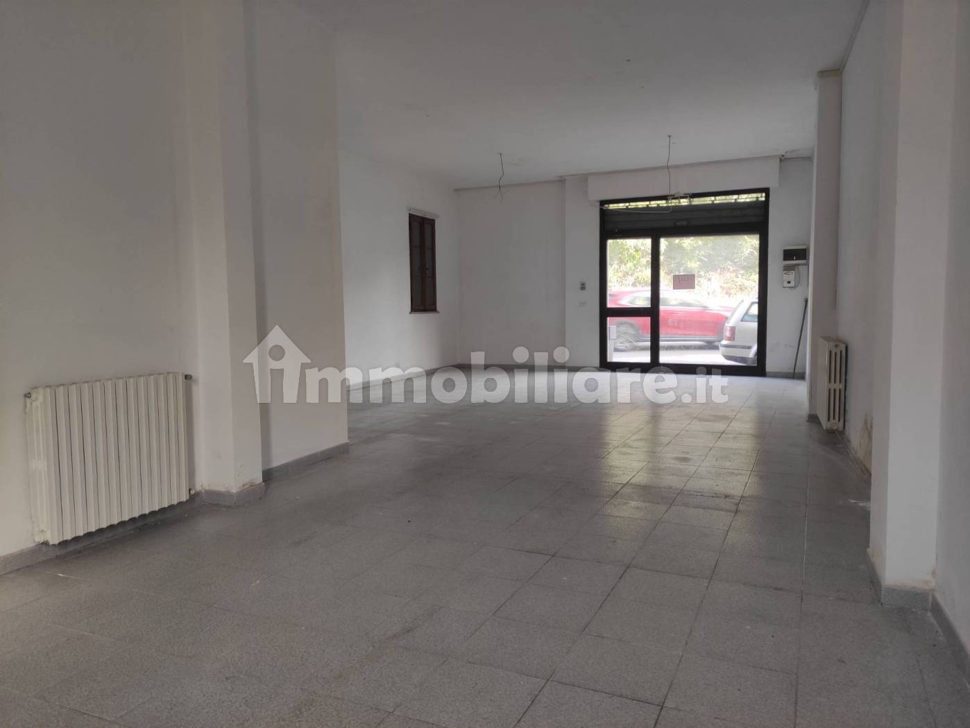 Negozio - Locale commerciale in Vendita