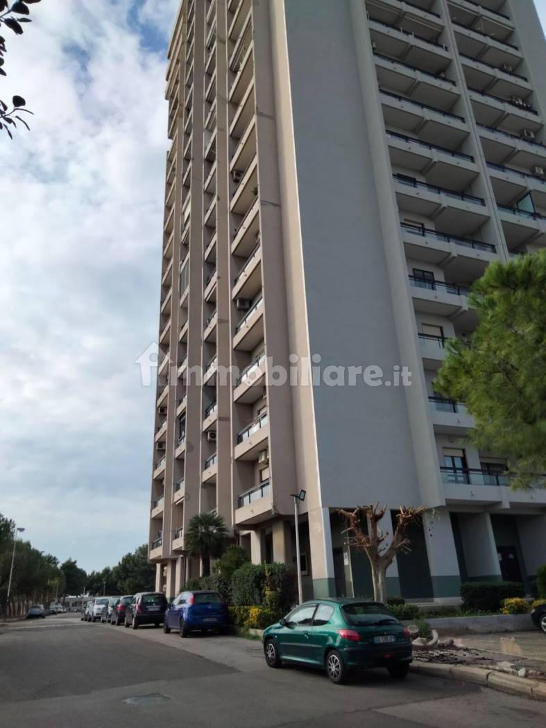 Quadrilocale viale Pirro 7, Taranto 2 - Salinella, Taranto