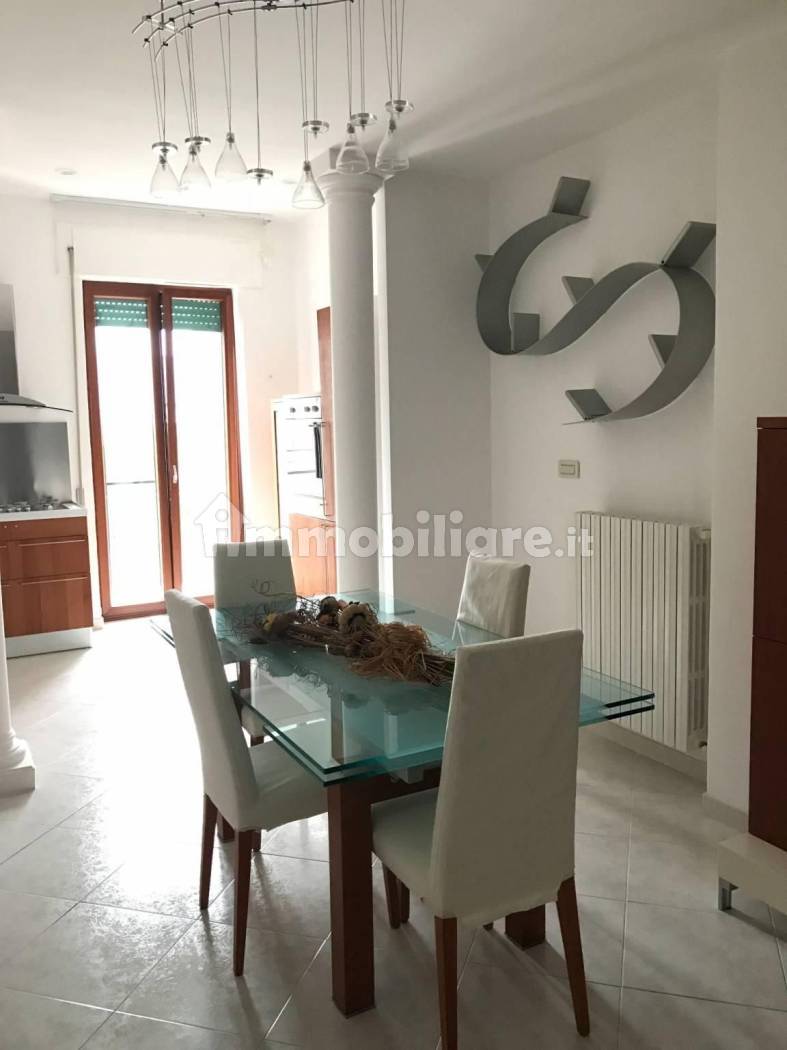 Trilocale via Viterbo 1, Via Pola, Via Papa Giovanni XXIII, Ostuni