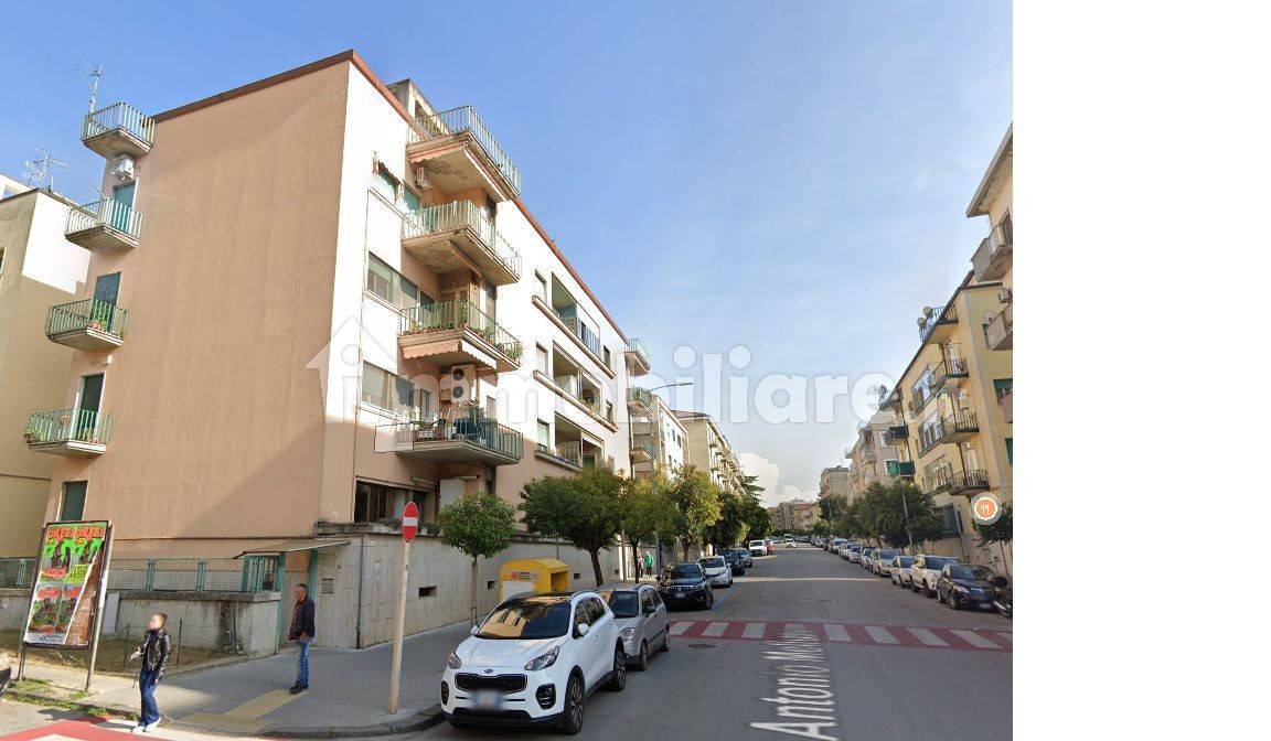 Quadrilocale viale Antonio Mellusi 61A, Centro, Benevento