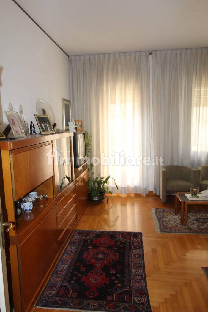Appartamento buono stato, primo piano, Piazza del Grano - Burchiellati, Treviso