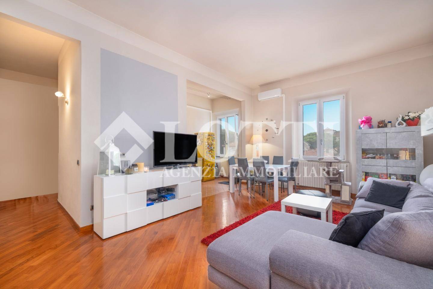 Quadrilocale piazza Martiri della Libertà, 20, Centro, Pontedera