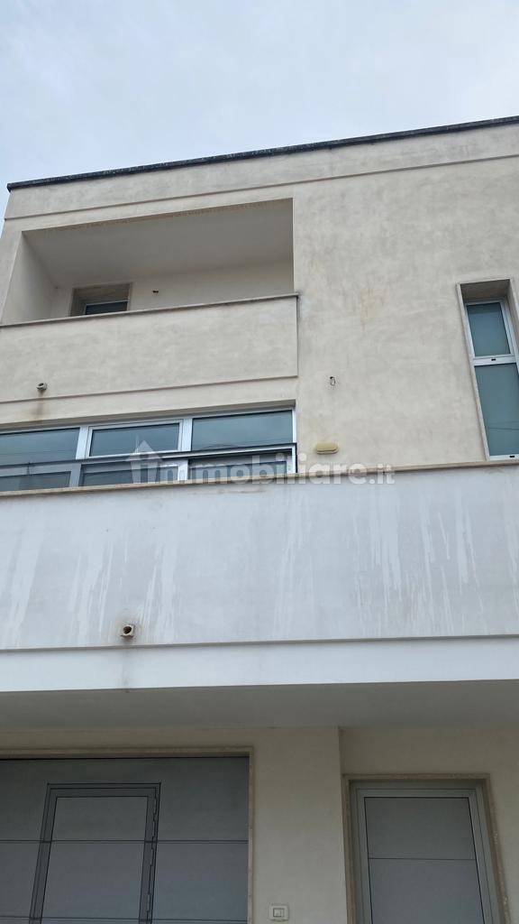 Trilocale via Salerno 8, Centro, Lizzanello