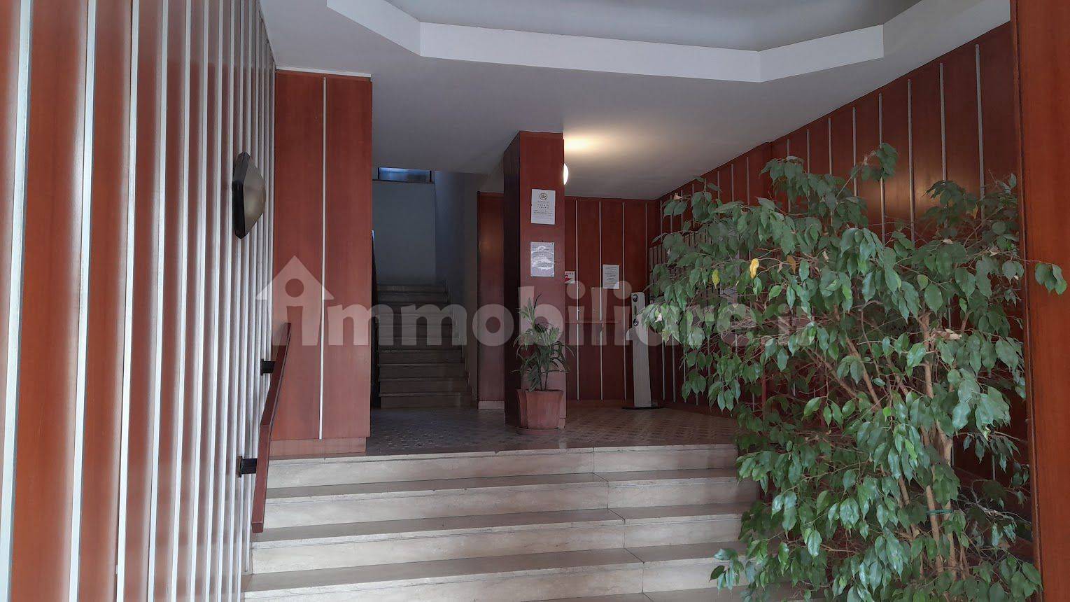 Appartamento buono stato, settimo piano, Centro, Terni