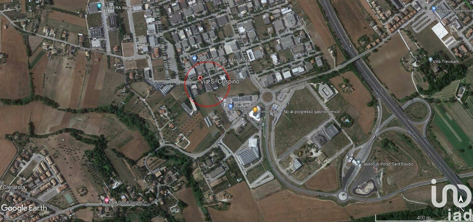 Locale commerciale in Vendita