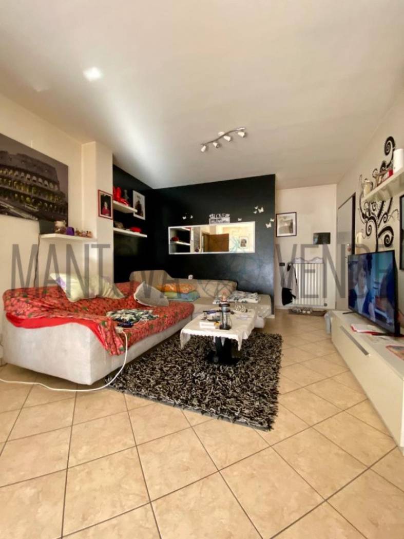 Trilocale ottimo stato, secondo piano, Centro, Suzzara