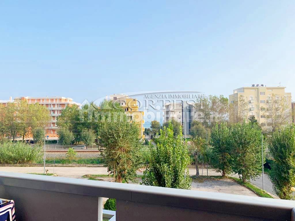 Monolocale buono stato, secondo piano, Torrette - Ponte Sasso, Fano