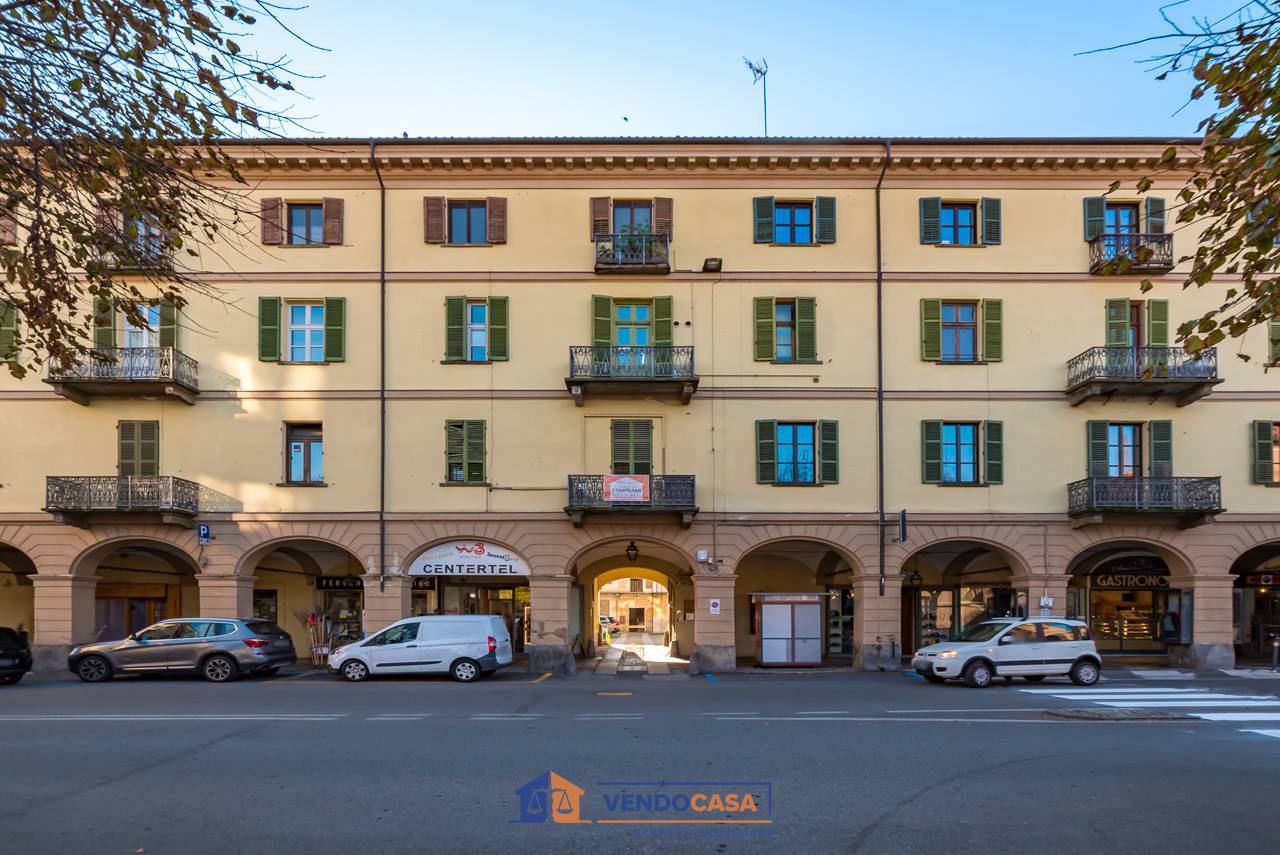 Appartamento via martiri della liberazione 30, Centro, Saluzzo