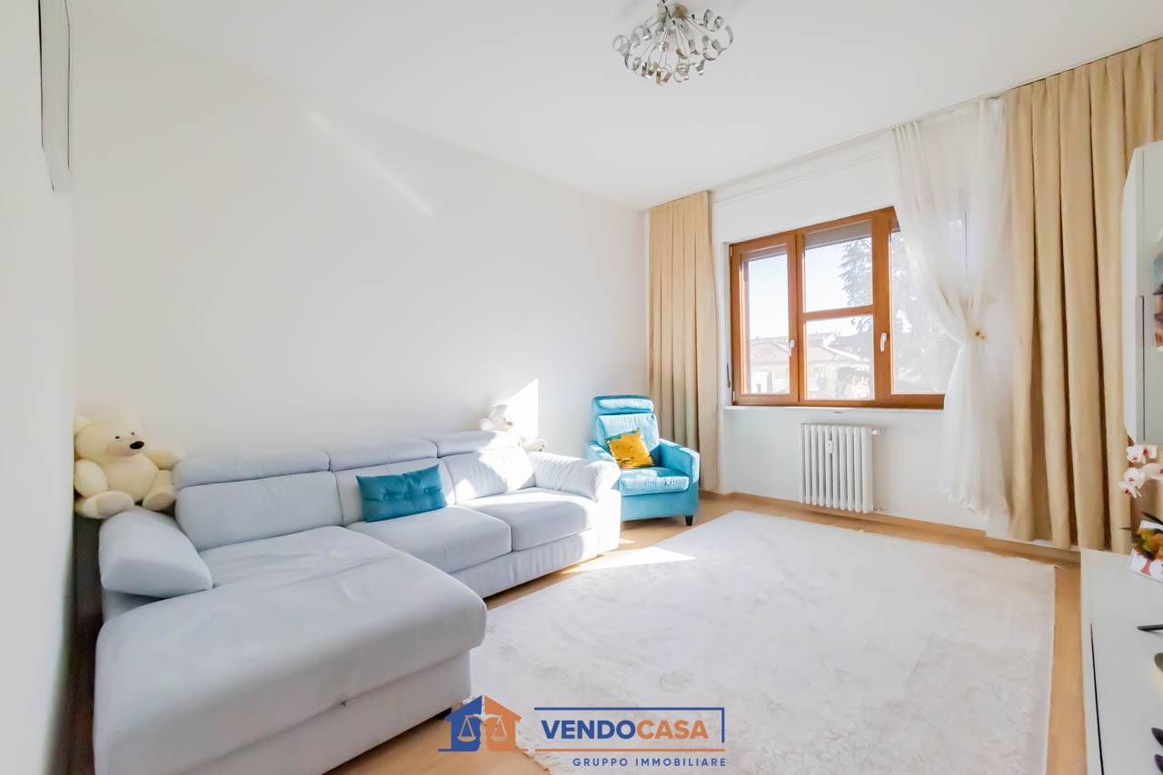 Quadrilocale via Monsignor Alfonso Maria Riberi 19, Donatello, Cuneo