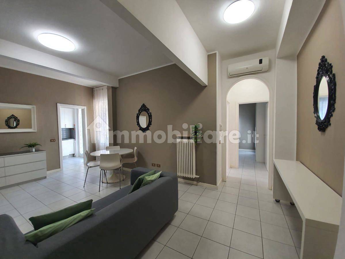 Bilocale via Erasmo Malvicini, Via Colombo, Piacenza