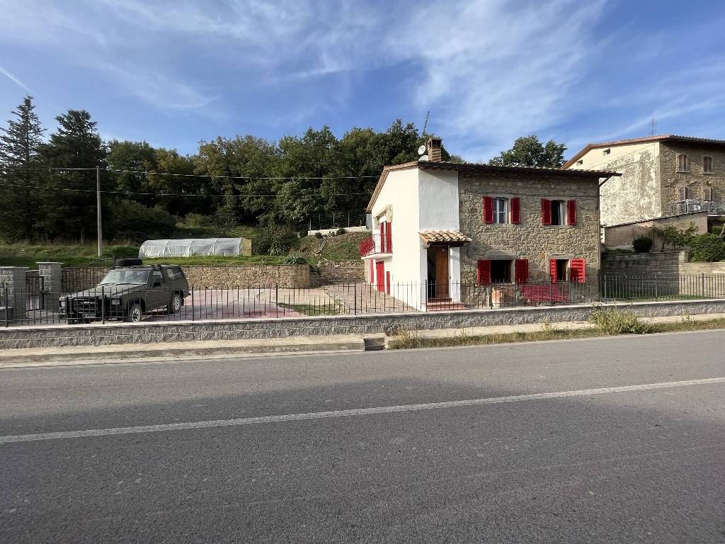 Vendita Villa unifamiliare in Case Sparse Mercatale Cortona. Buono ...