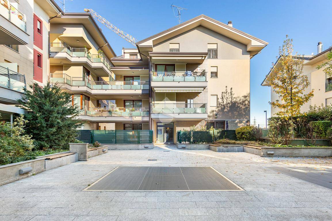 Trilocale via Bolzano 50, Varedo